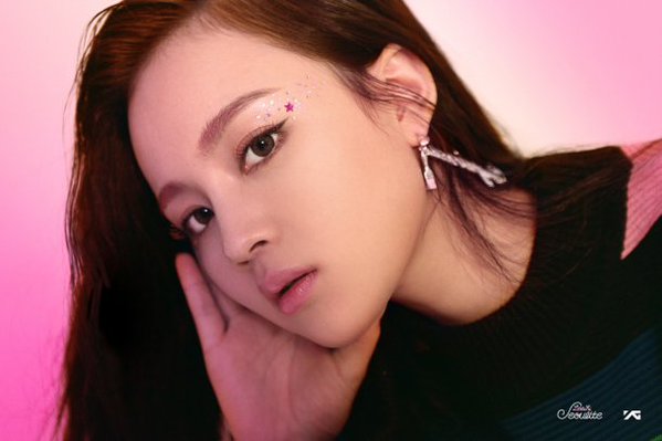 Lee Hi Stage Outfits || Top 5 | DramaRambles 🌸